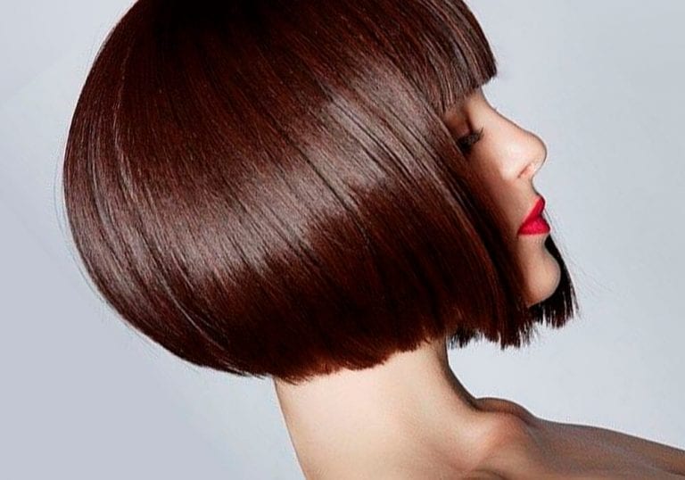 Achieve a Celebrity Look with Sleek Straight Hair Technique