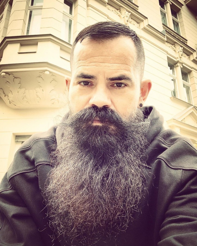 80 Long Beard Styles for Men of Different Ages and Nationalities