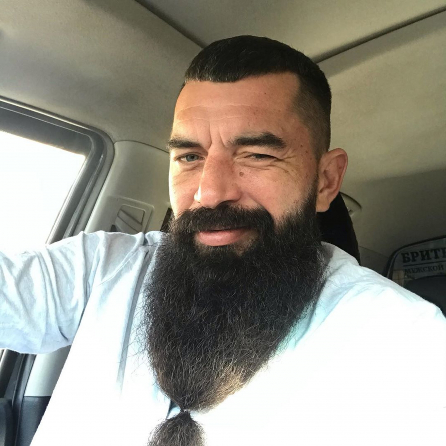 80 Long Beard Styles for Men of Different Ages and Nationalities