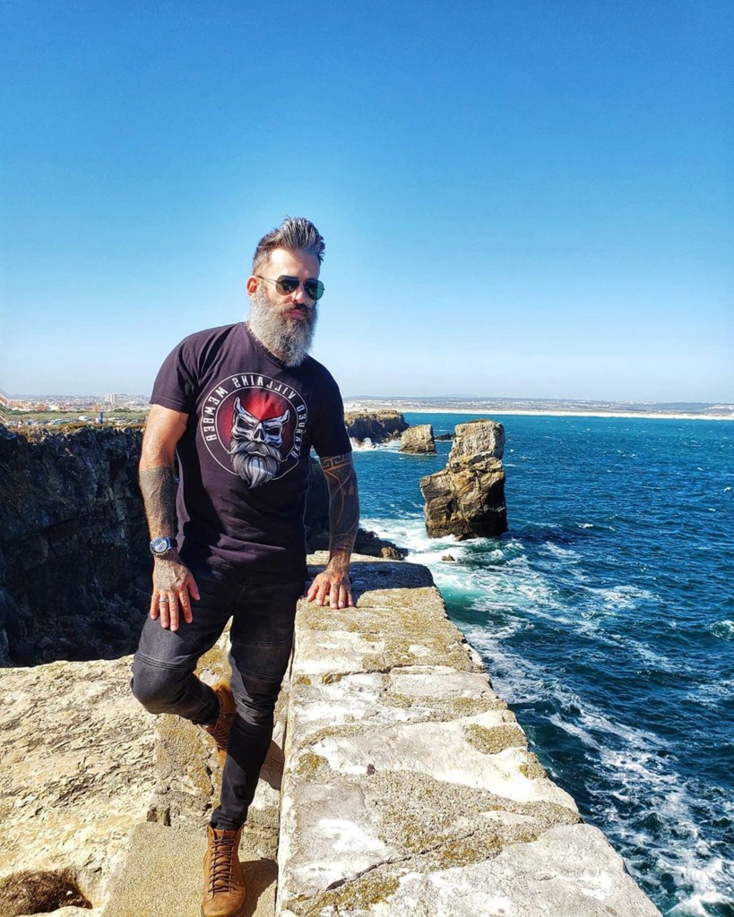 80 Long Beard Styles for Men of Different Ages and Nationalities